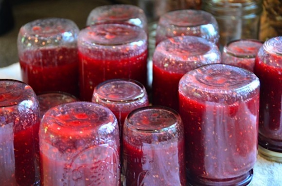 Flipping the Jar Over to Seal the Jam Method