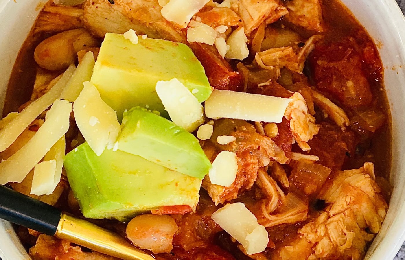 White Bean Chicken Chili Recipe - Reluctant Entertainer