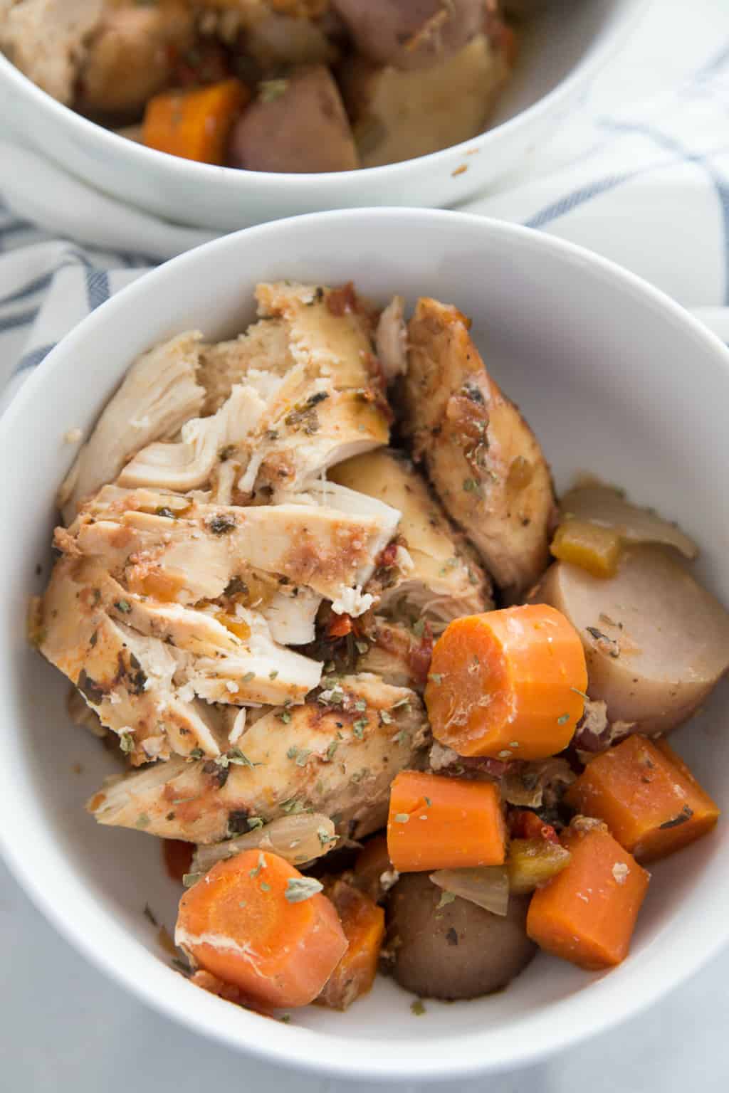 Slow Cooker Chicken Breasts with Carrots and Potatoes