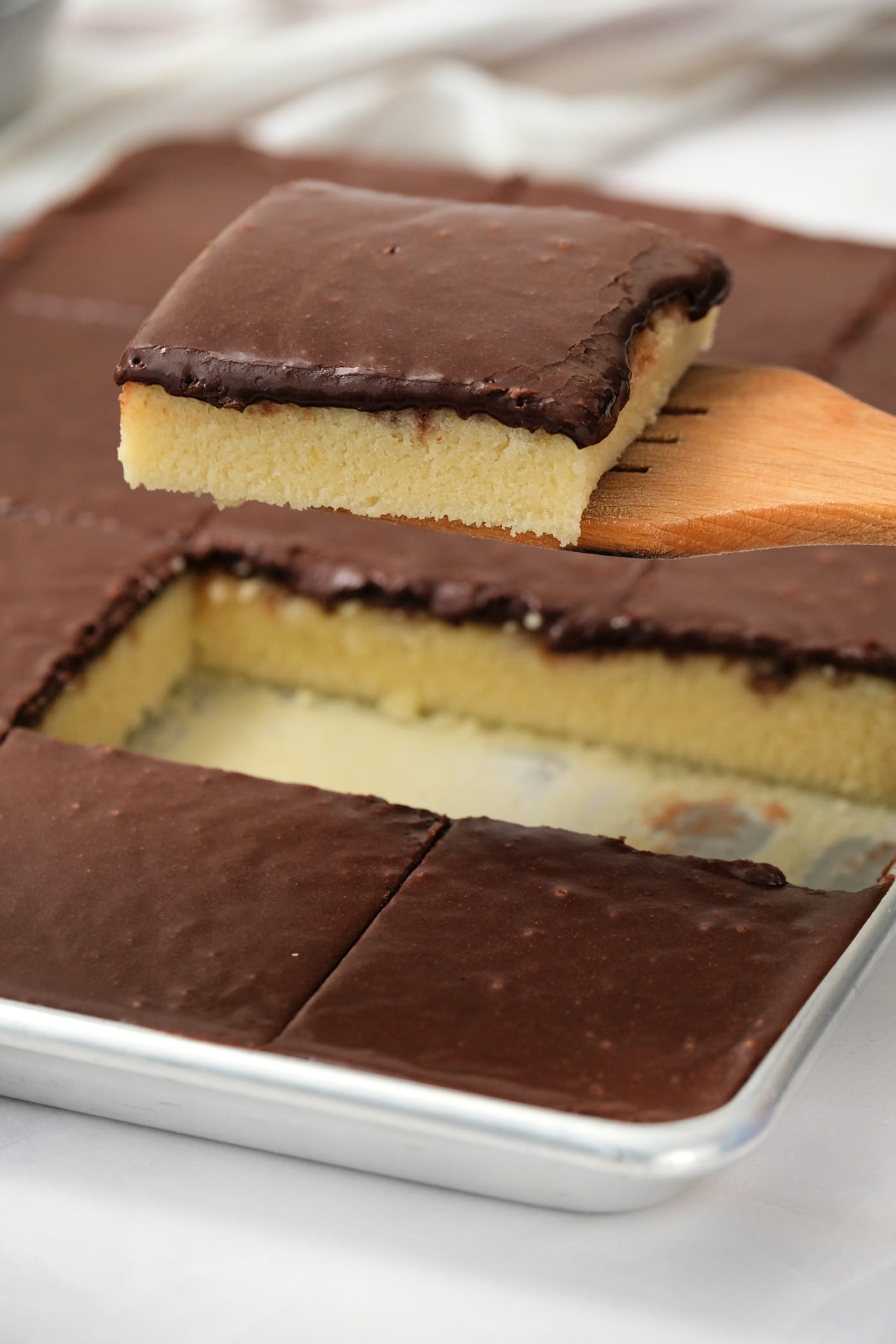 Vanilla Texas Sheet Cake Recipe - Reluctant Entertainer