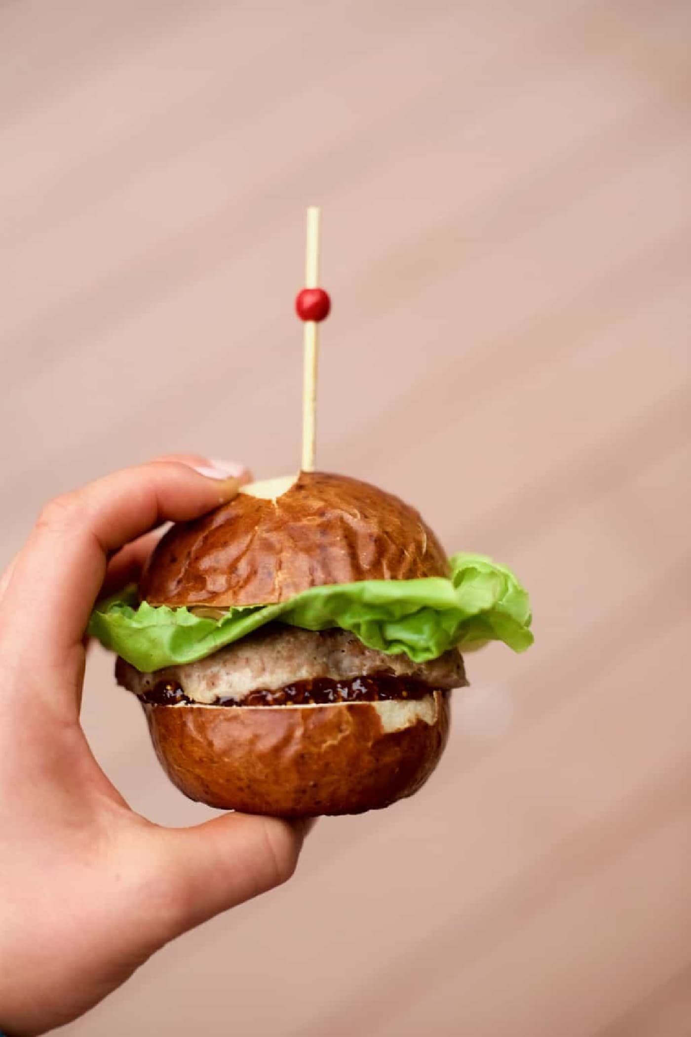 Casual Entertaining: Peanut Butter Fig Bacon Turkey Burgers