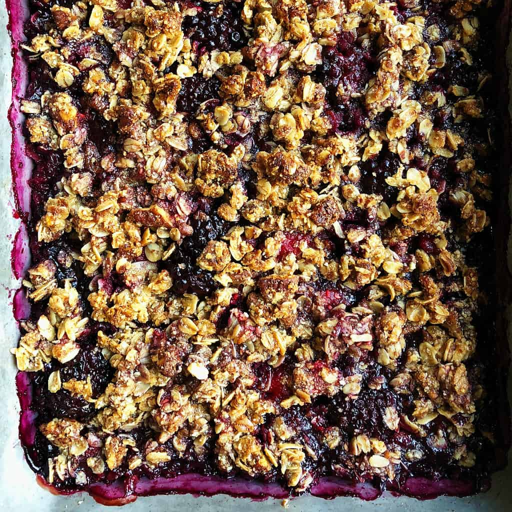 Mixed Berry Crumble Recipe - Reluctant Entertainer