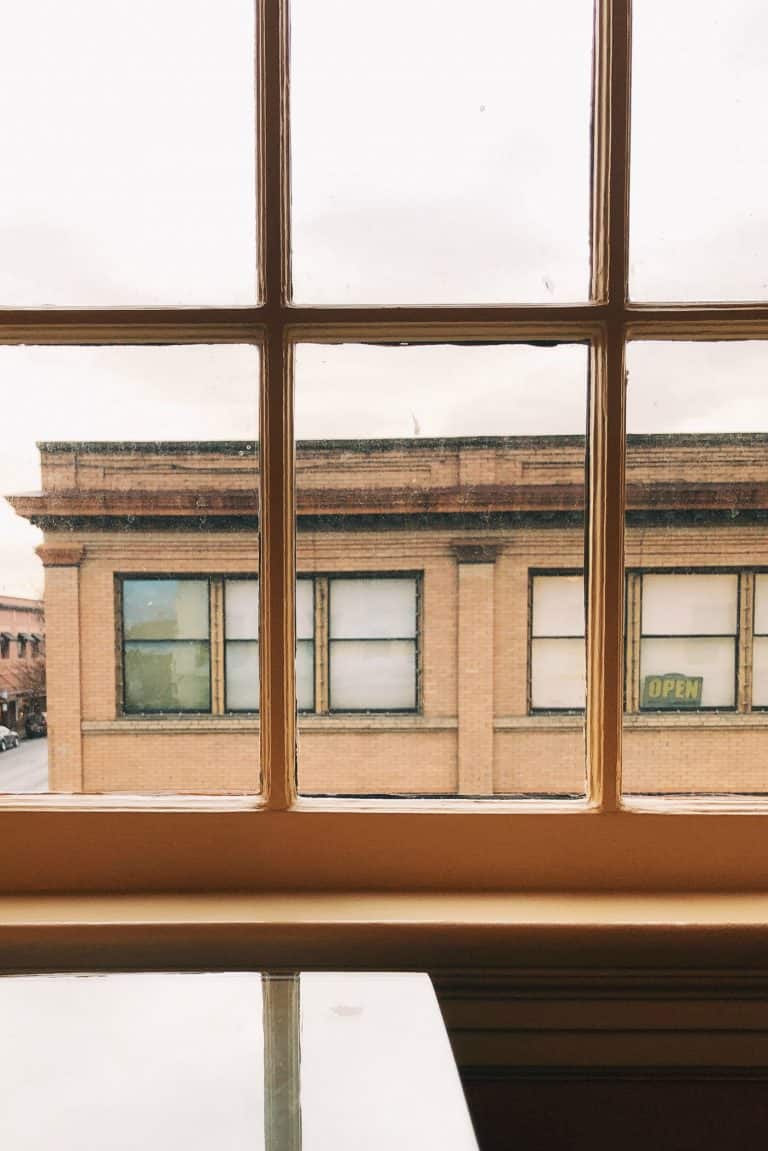 Ashland Springs Hotel Review in Ashland Oregon - Reluctant Entertainer