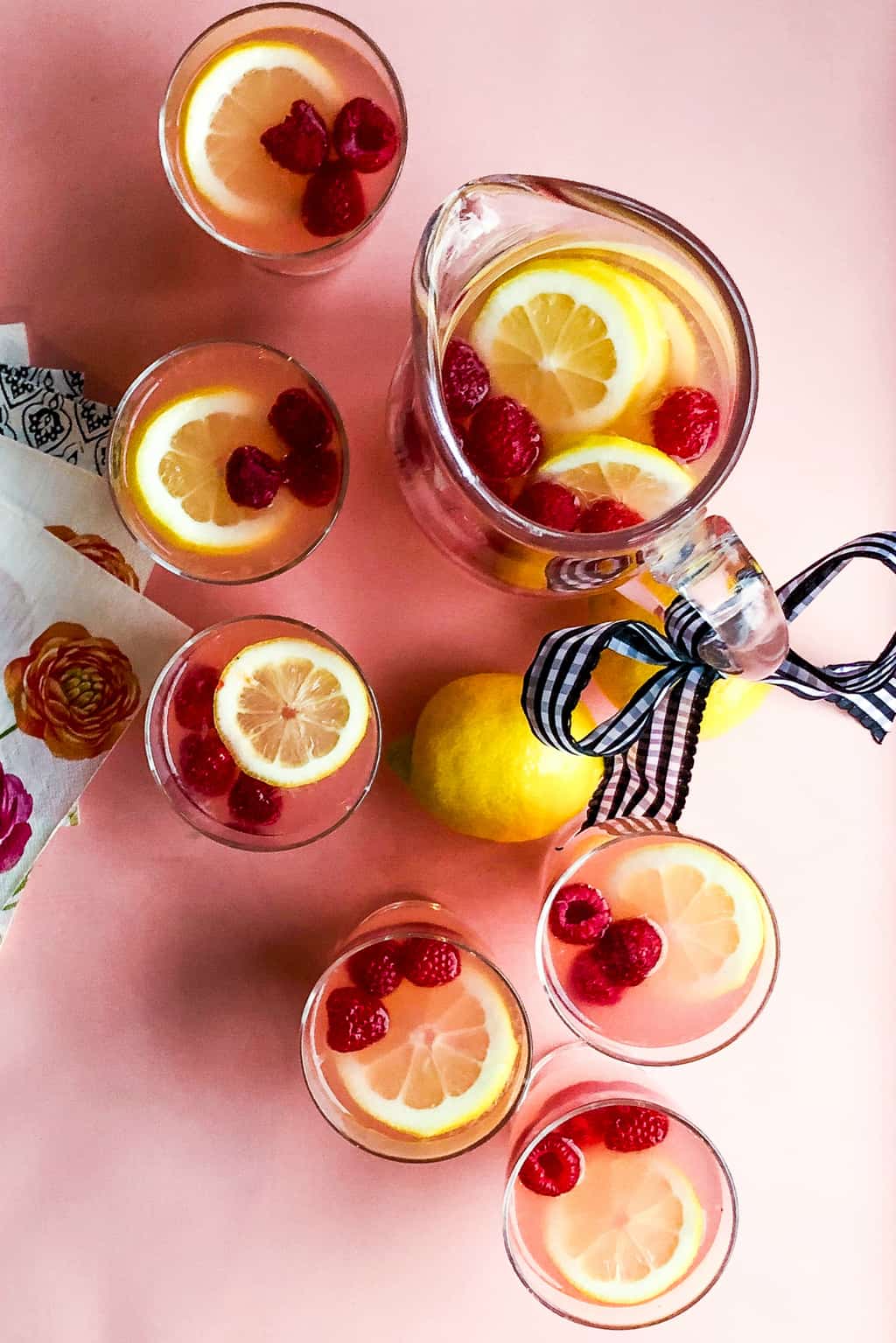 Easy Raspberry Lemonade Recipe - Reluctant Entertainer