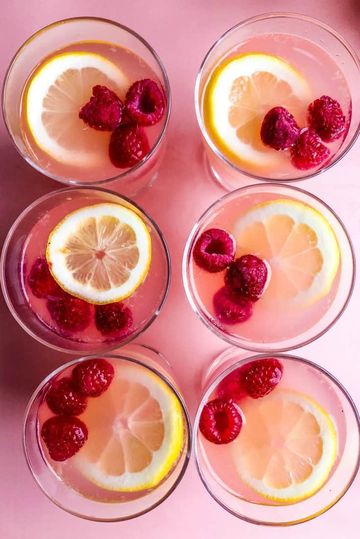 Easy Raspberry Lemonade Recipe - Reluctant Entertainer