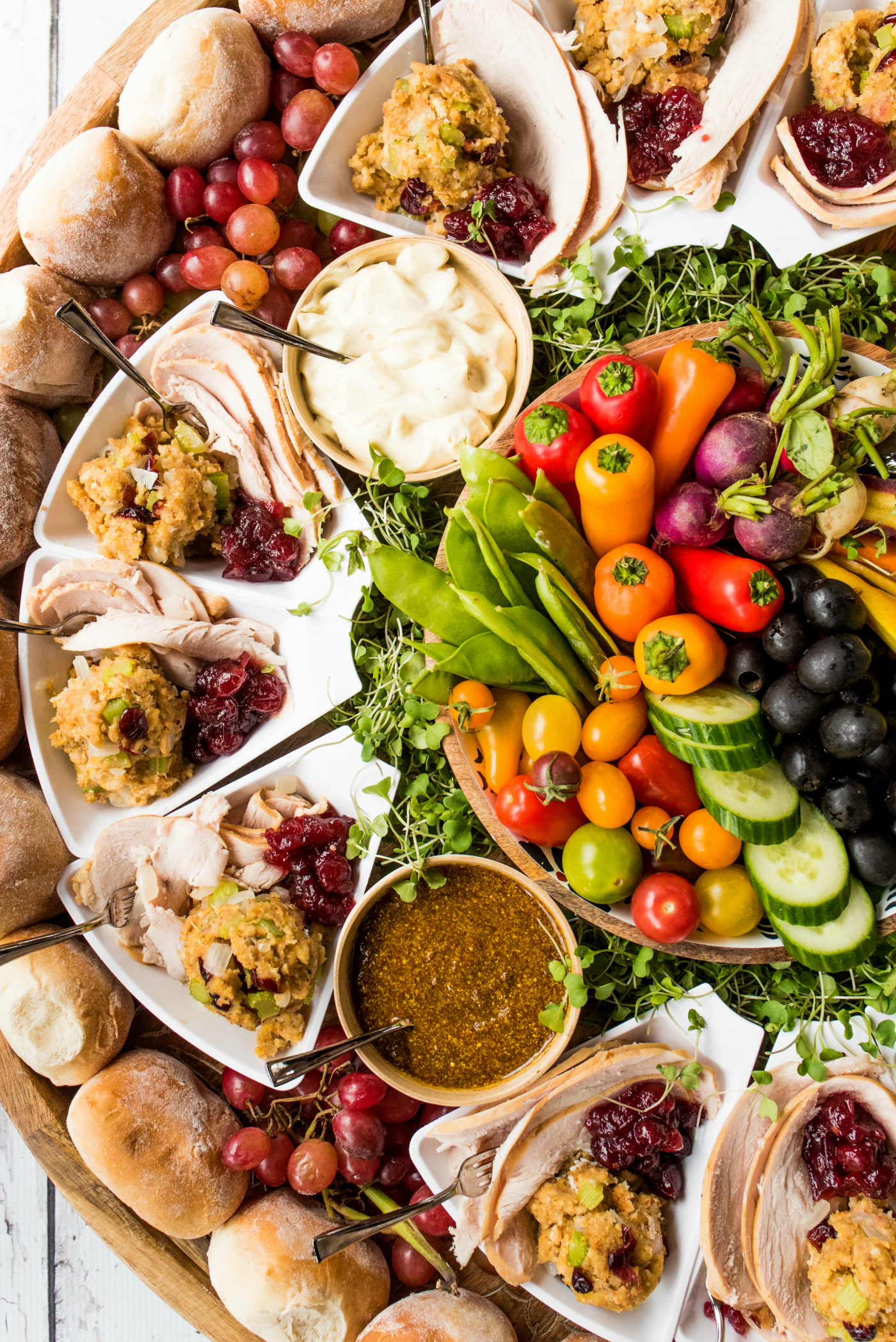Epic Friendsgiving Turkey Sandwich Board - Reluctant Entertainer