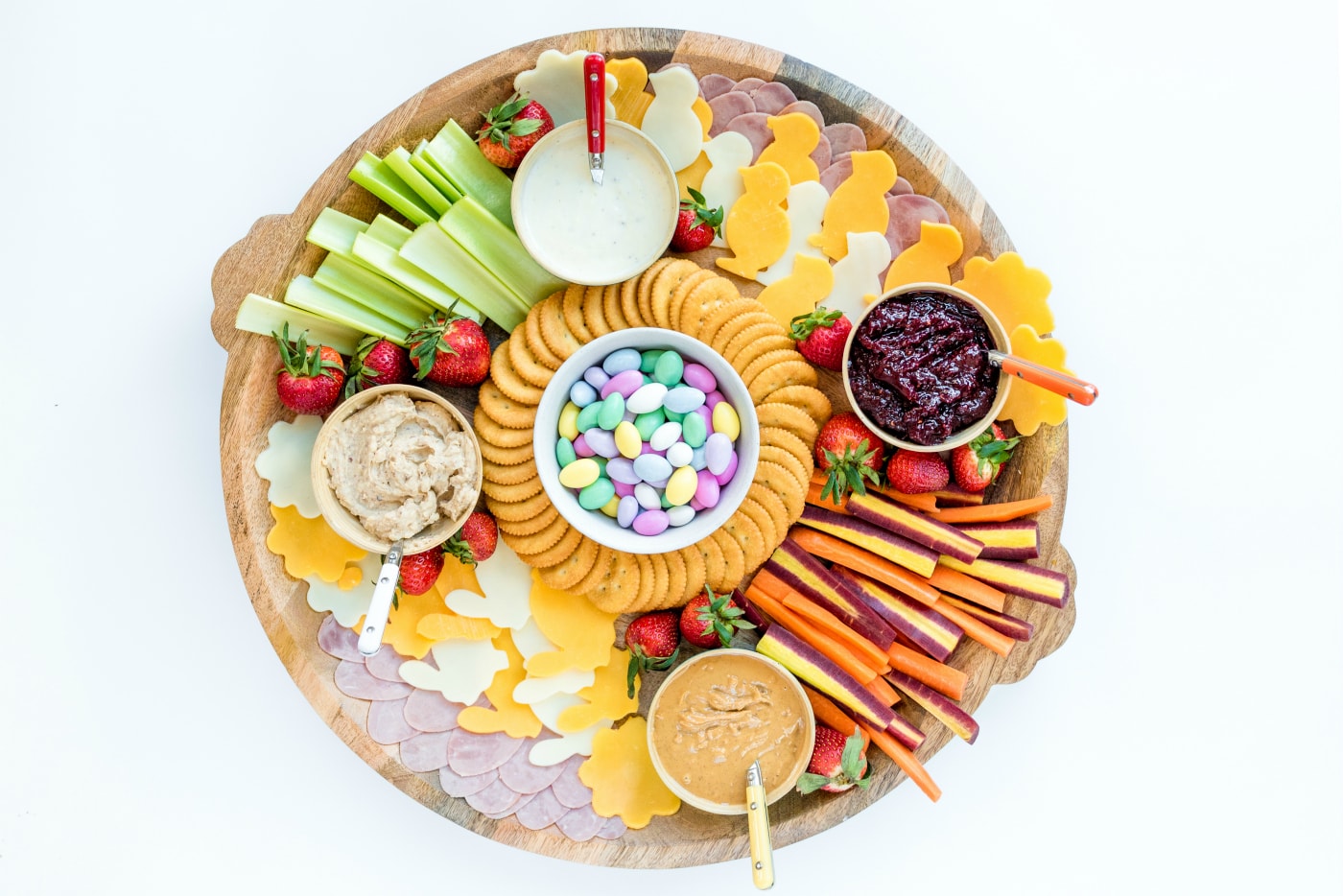 Ritz Cracker Easter Snack Board - Reluctant Entertainer