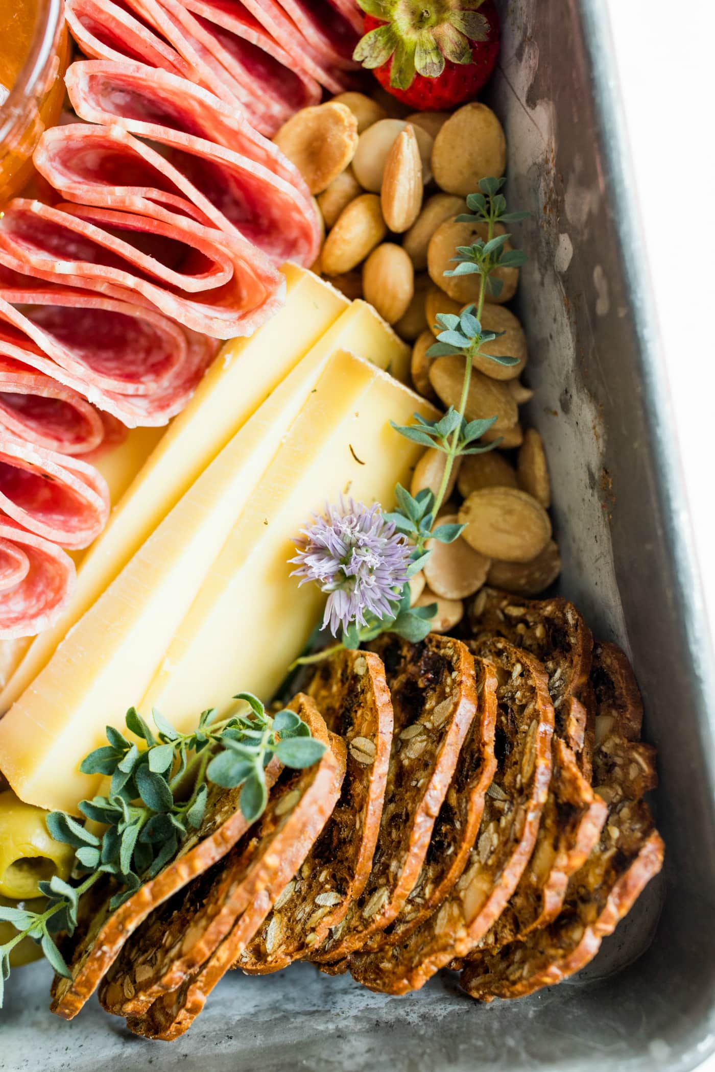 That Picnic-to-go Plate - Reluctant Entertainer