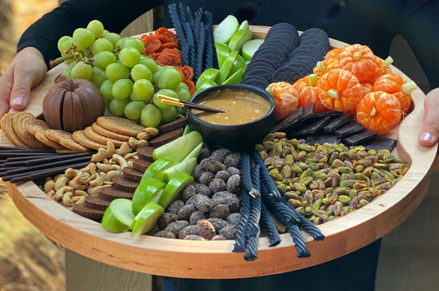 Happy Halloween Snack Board - Reluctant Entertainer