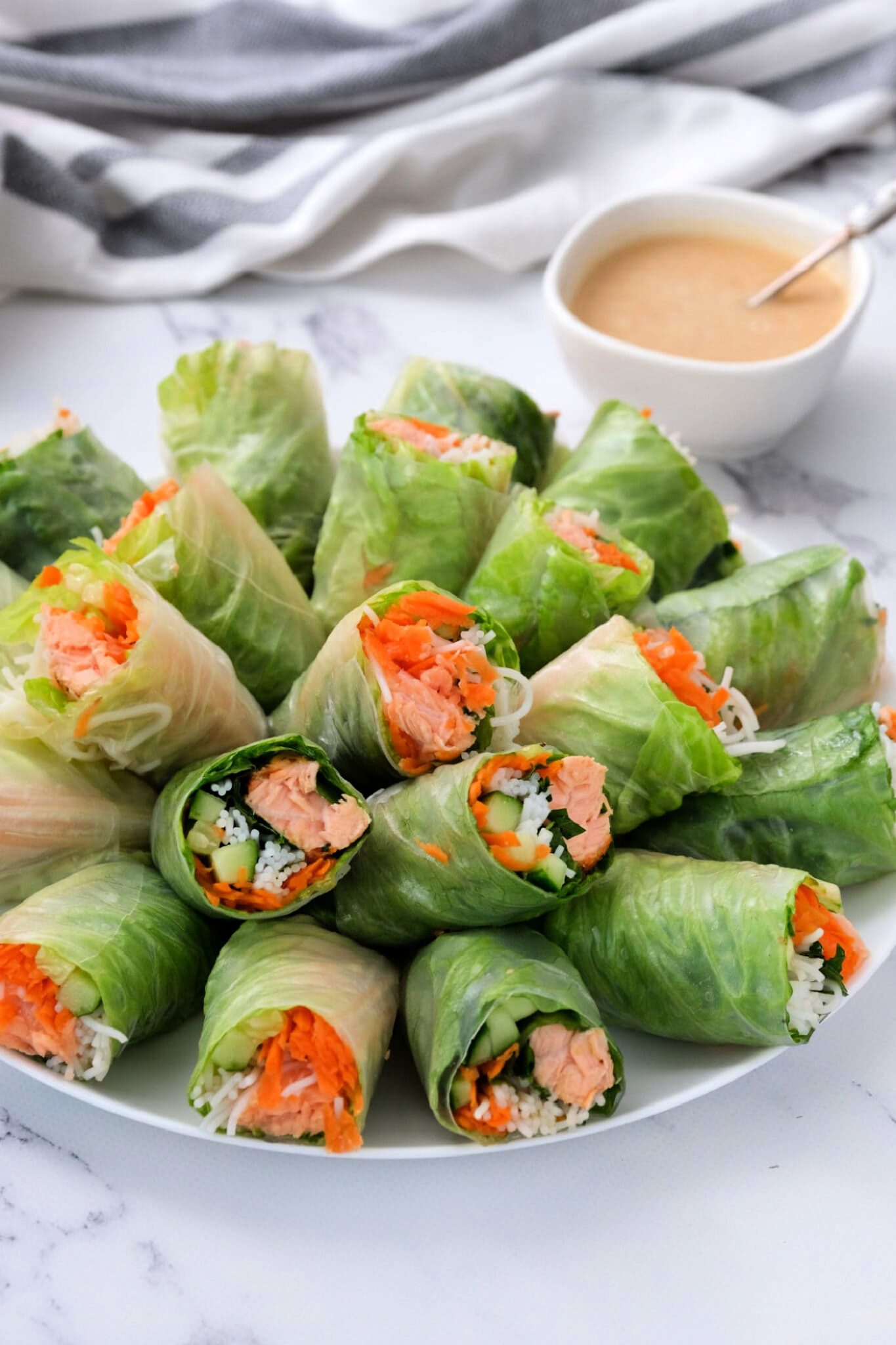 Easy Salmon Rolls Recipe with Peanut Sauce