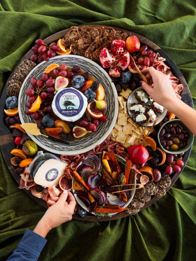 Best Holiday Cheese Board - Reluctant Entertainer
