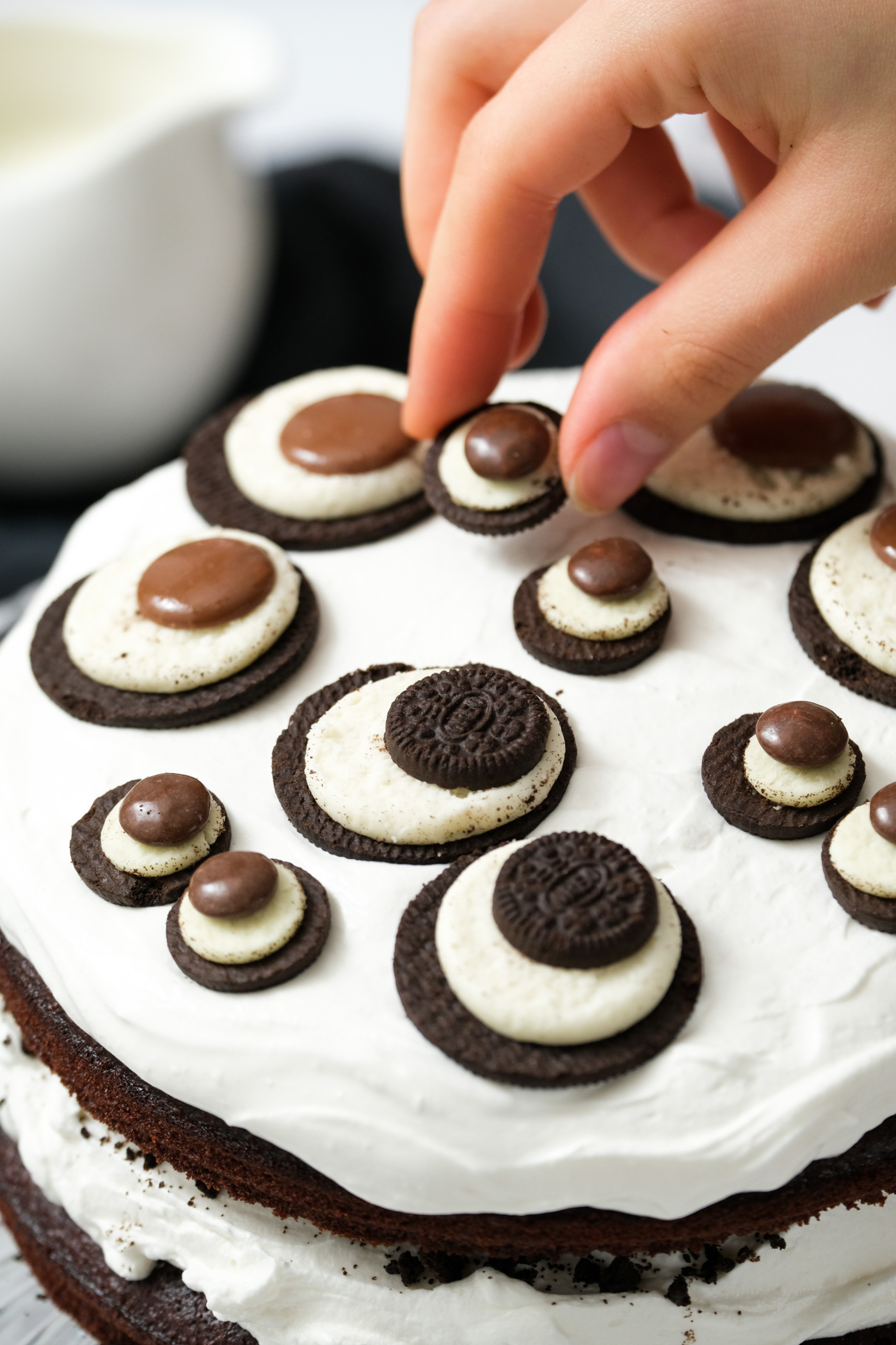 Oreo Halloween Cake - Reluctant Entertainer