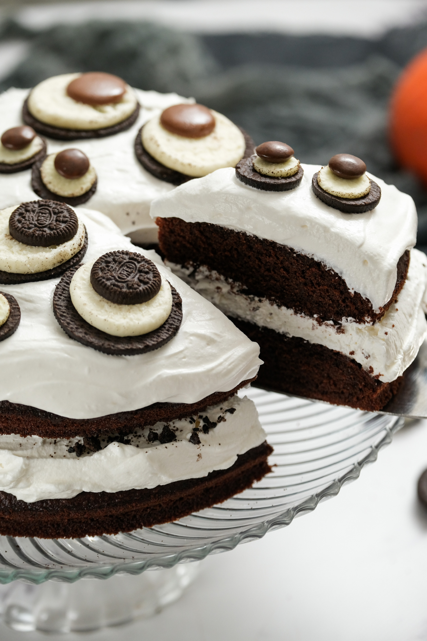 Oreo Halloween Cake - Reluctant Entertainer
