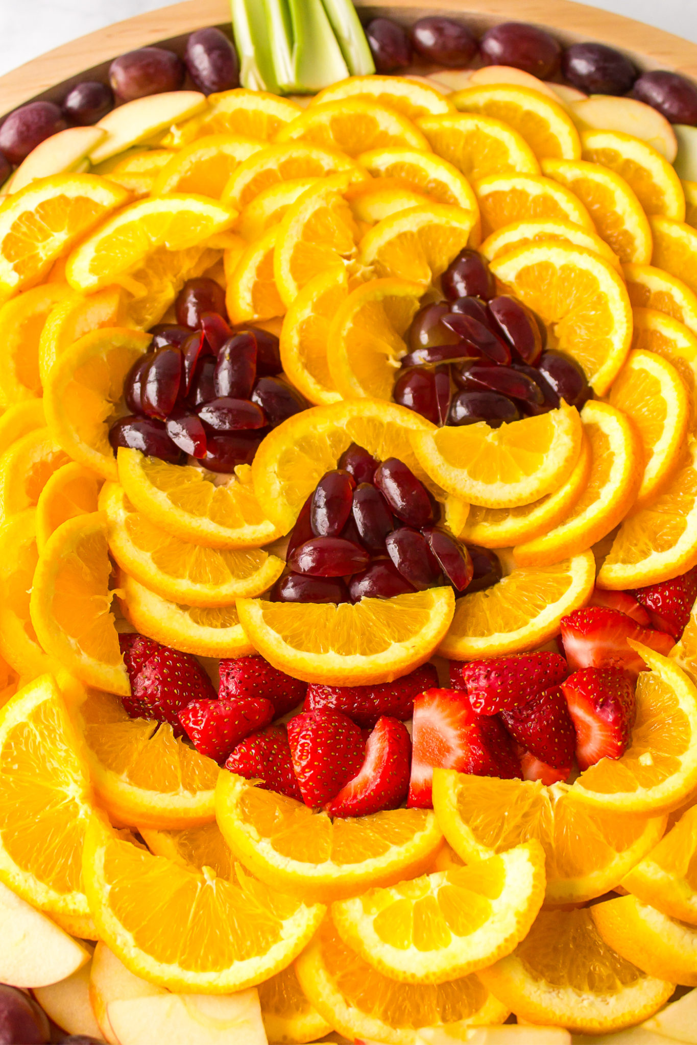 Halloween Fruit Tray - Reluctant Entertainer
