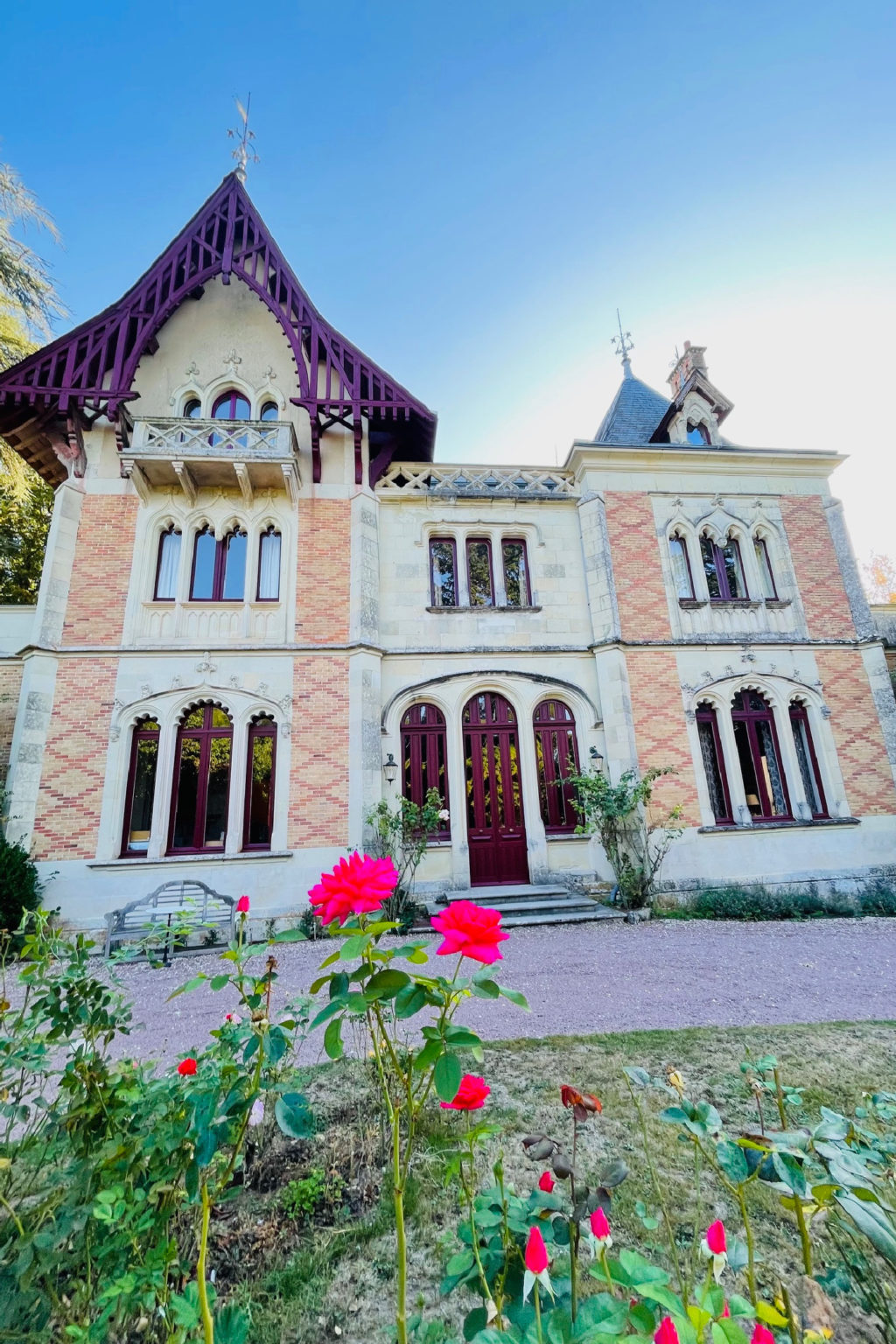 Visit Chateau de Valcreuse in France - Reluctant Entertainer