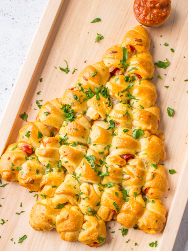 Christmas Tree Appetizer - Reluctant Entertainer