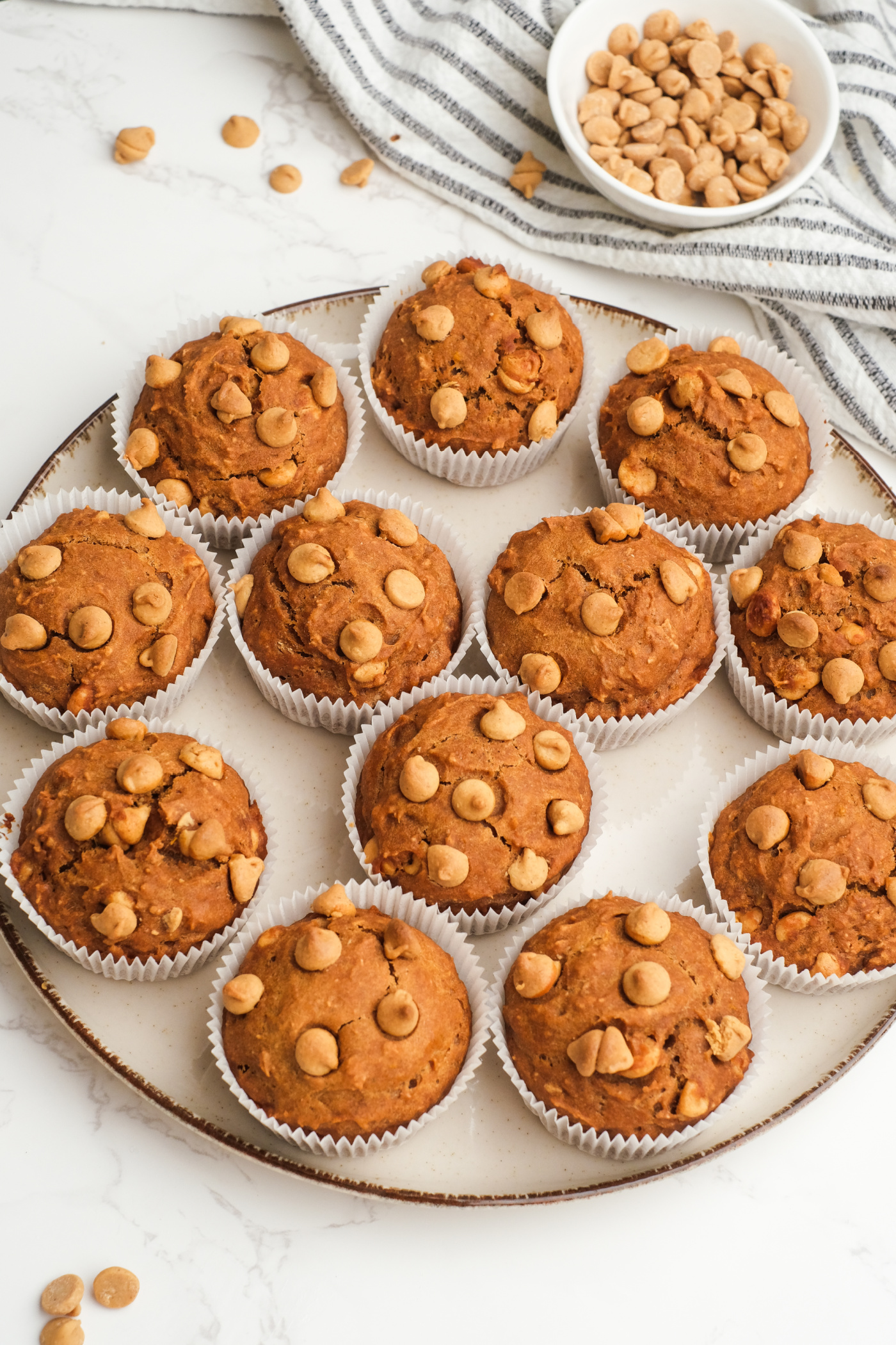 3-ingredient Pumpkin Muffins - Reluctant Entertainer
