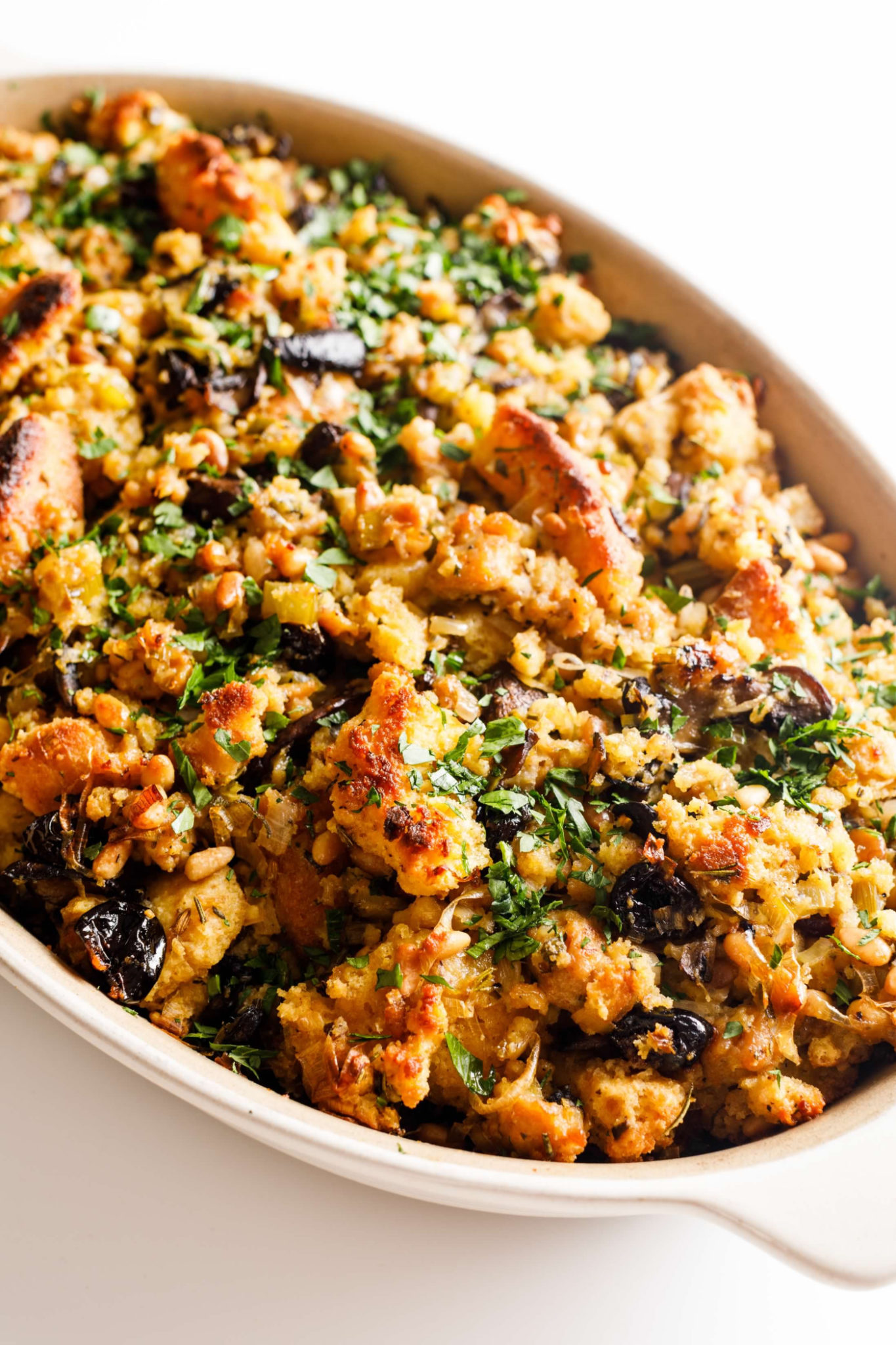 Easy Cornbread Stuffing Recipe - Reluctant Entertainer