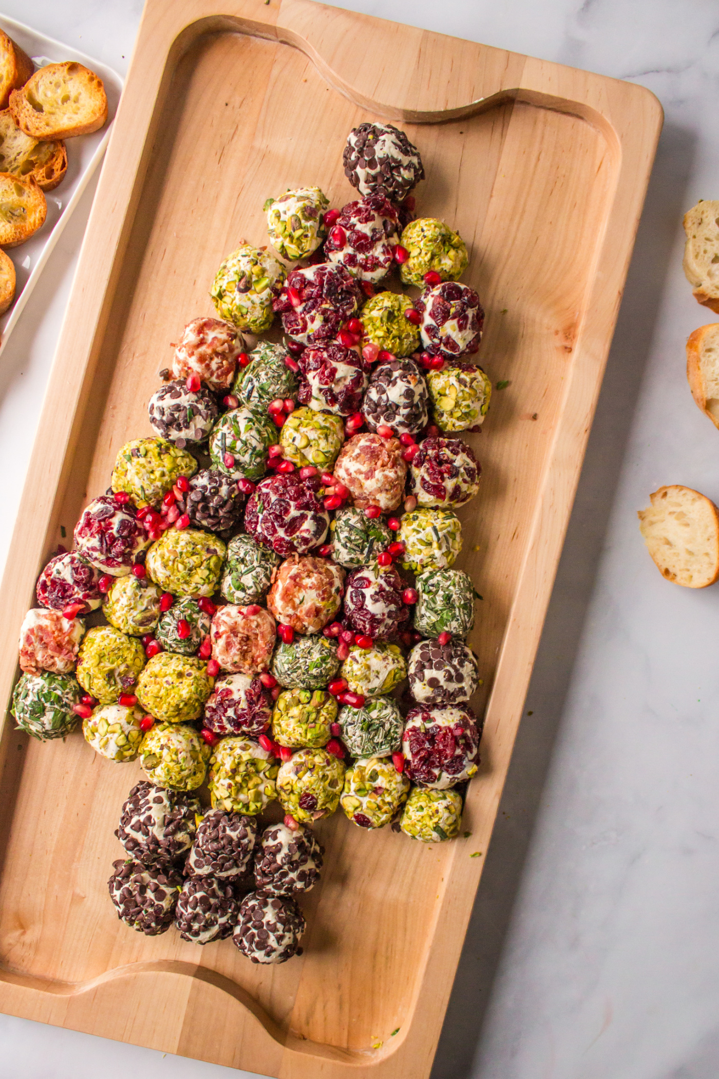 Christmas Tree Cheese Balls - Reluctant Entertainer